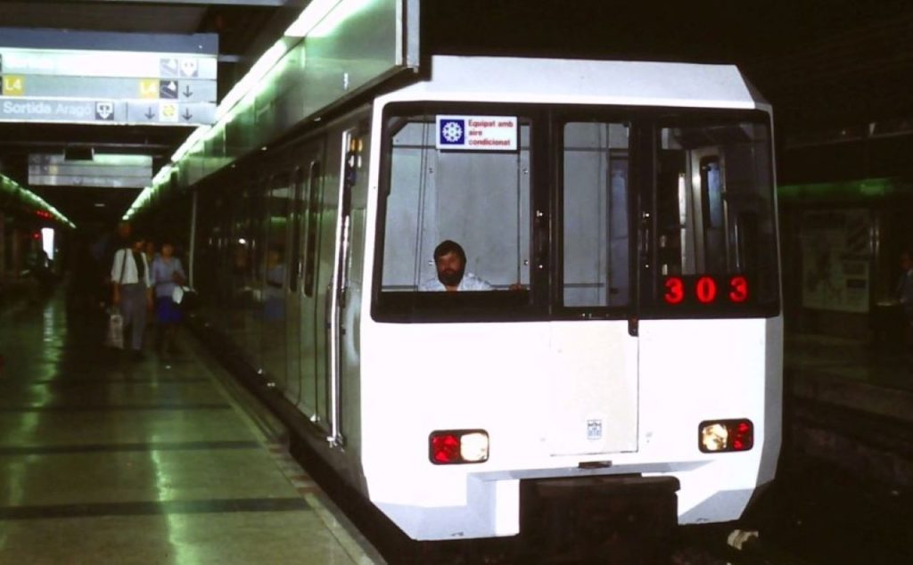 El Metro de Barcelona retira el último tren que quedaba en circulación ...