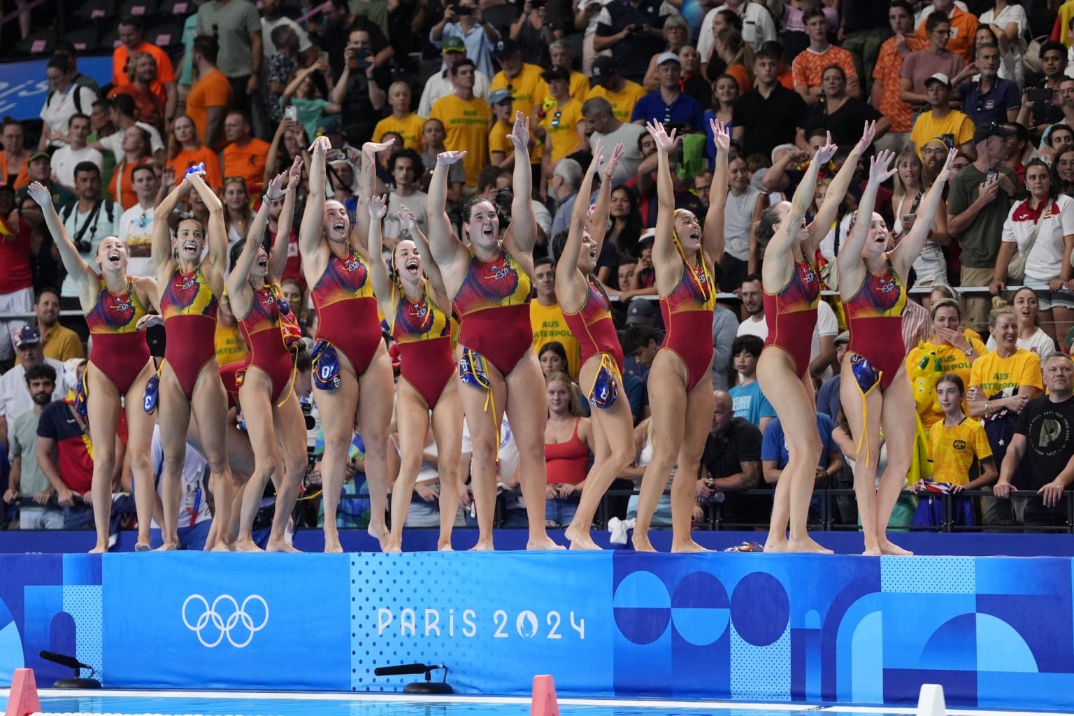El waterpolo femenino español gana el oro en Paris, con la hospitalense ...
